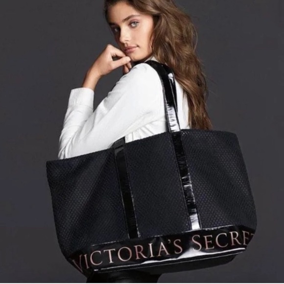 Victoria's Secret | Bags | Vs Victorias Secret Weekender Travel Gym ...